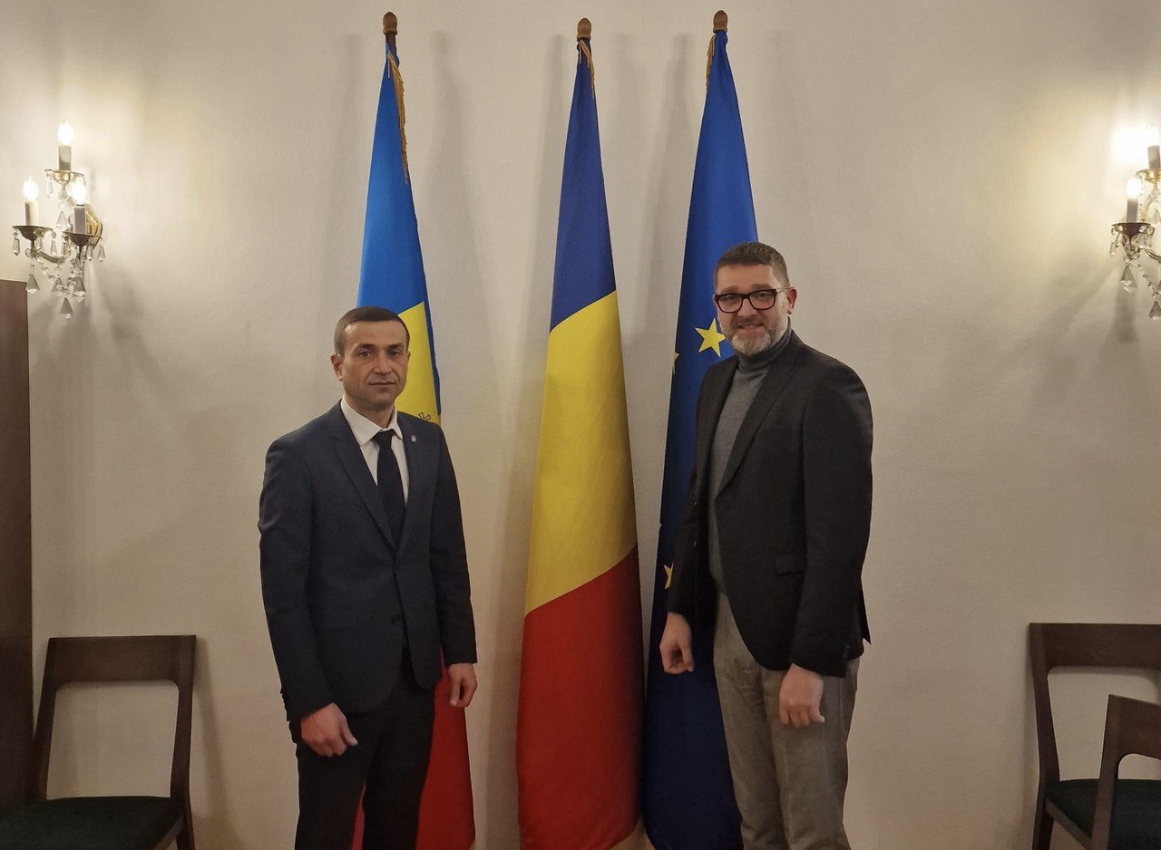 Situația de la trecerile de frontieră de pe Prut, discutate de ...