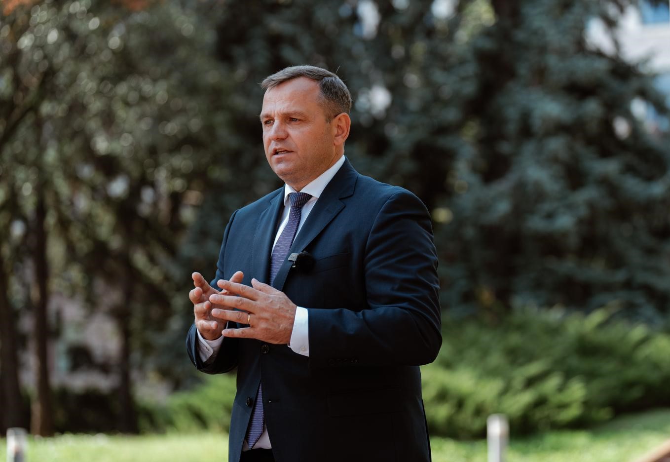 Andrei Năstase susține că fenomenul contrabandei la frontieră a căpătat proporții uriașe și cere ...